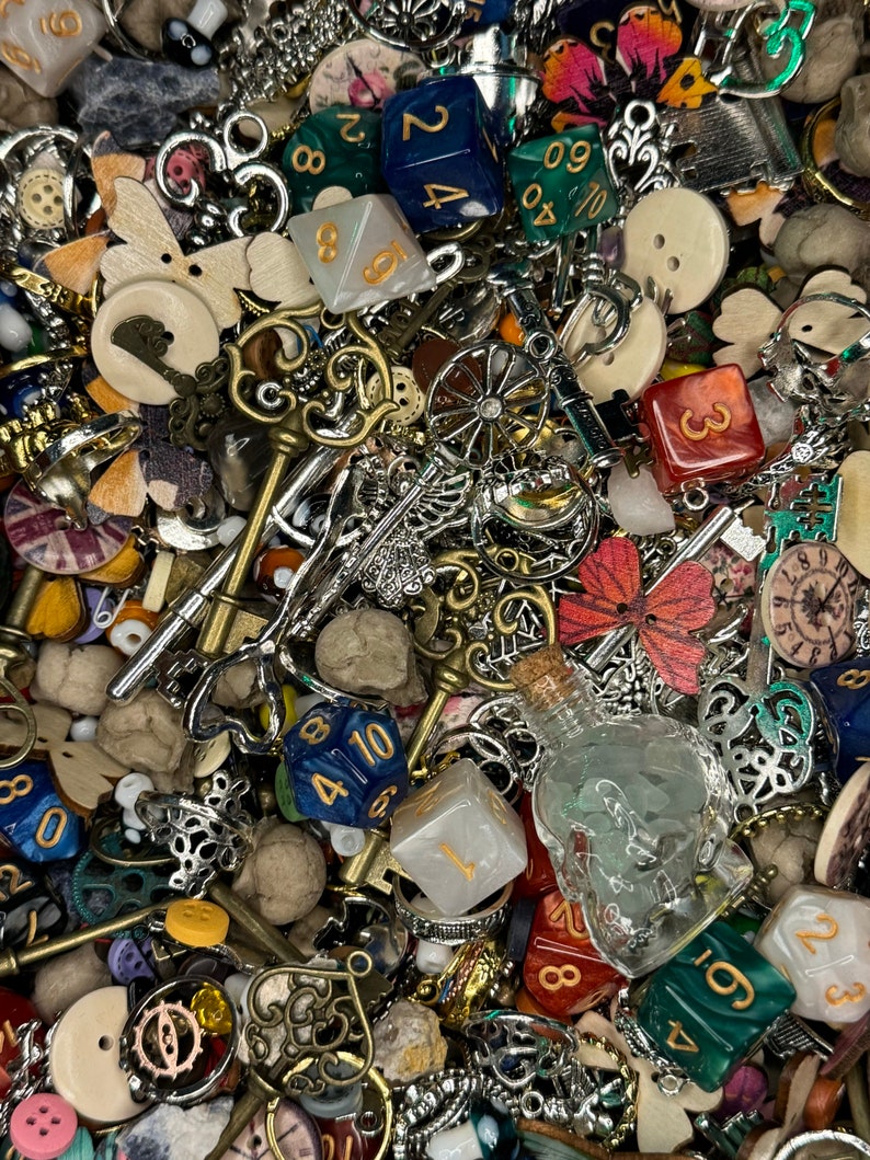 Crowcore Trinket Scoop - Etsy