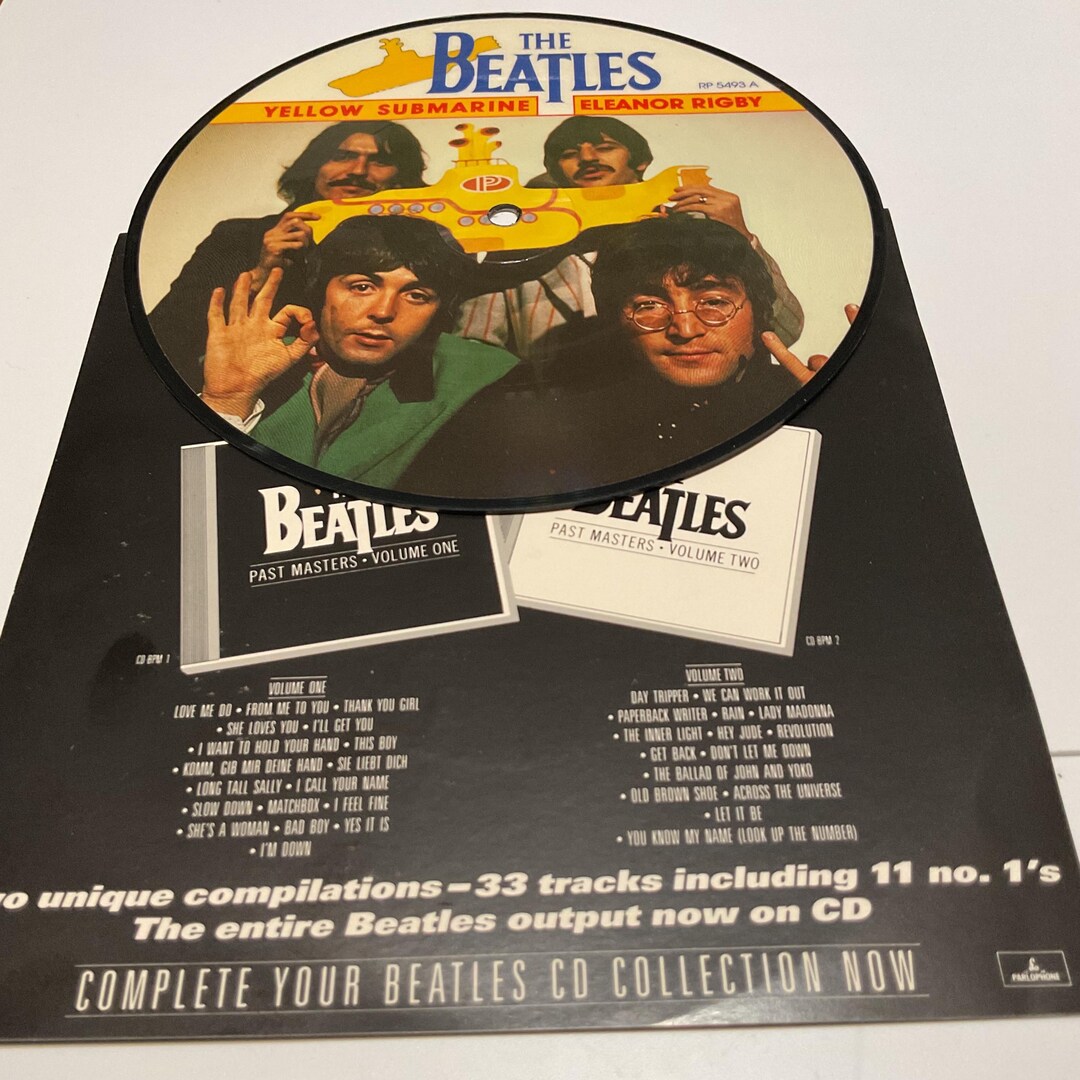 BEATLES 7” Picture Disc YELLOW SUBMARINE W. Eleanor Rigby Original ...
