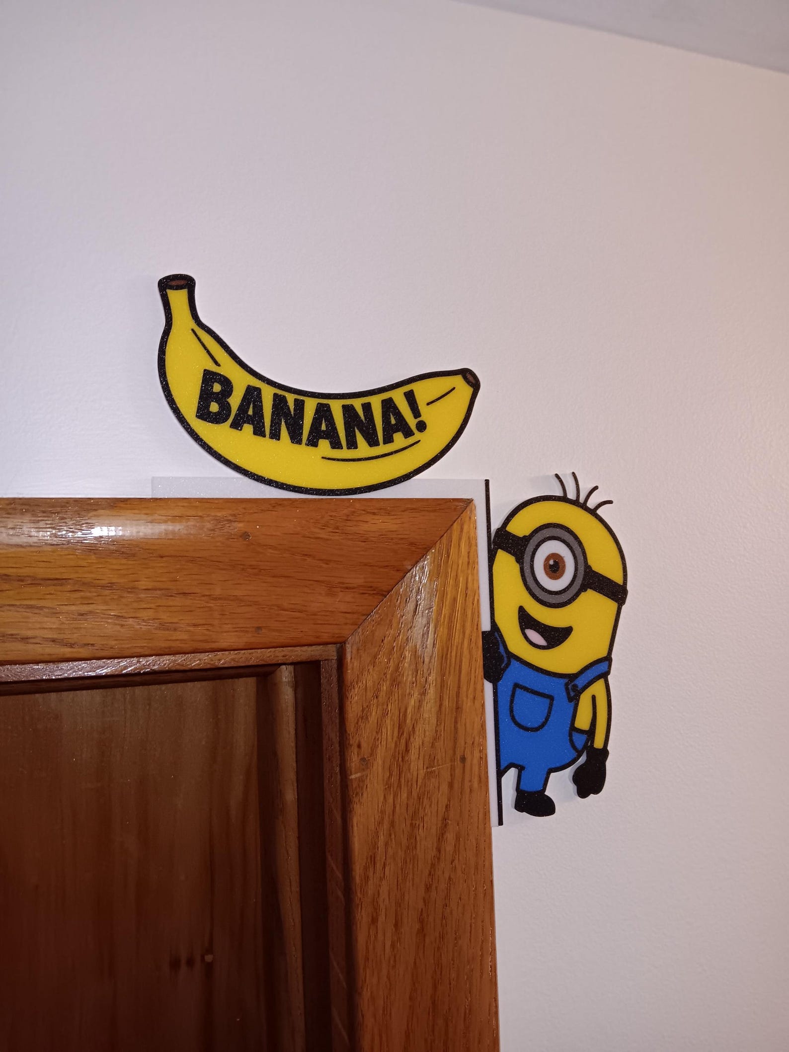 3D Printed Minion Peeking Door Corner Decoration With Banana Sign ...