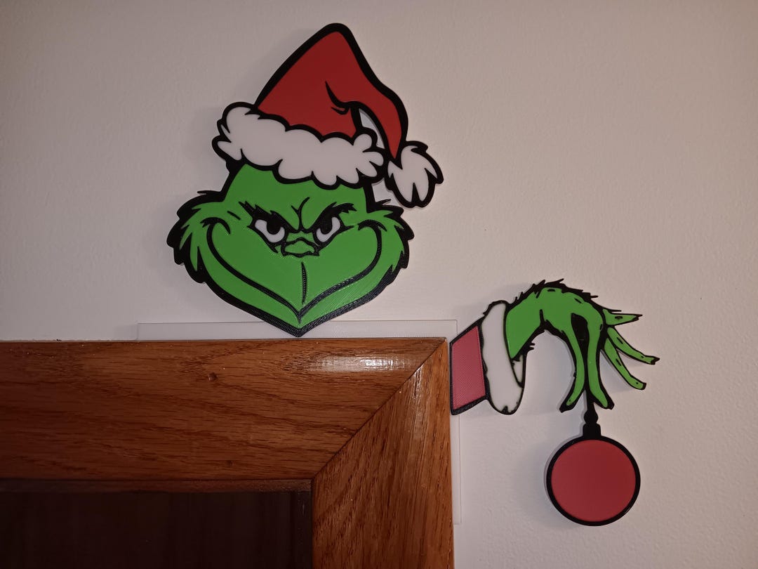 Grinch Holding Christmas Bulb Door Corner | 3D Printed Holiday Decor ...