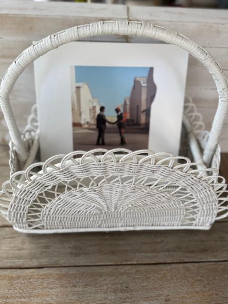 Vintage White Wicker Magazine or Record Album Storage From the 80s - Etsy