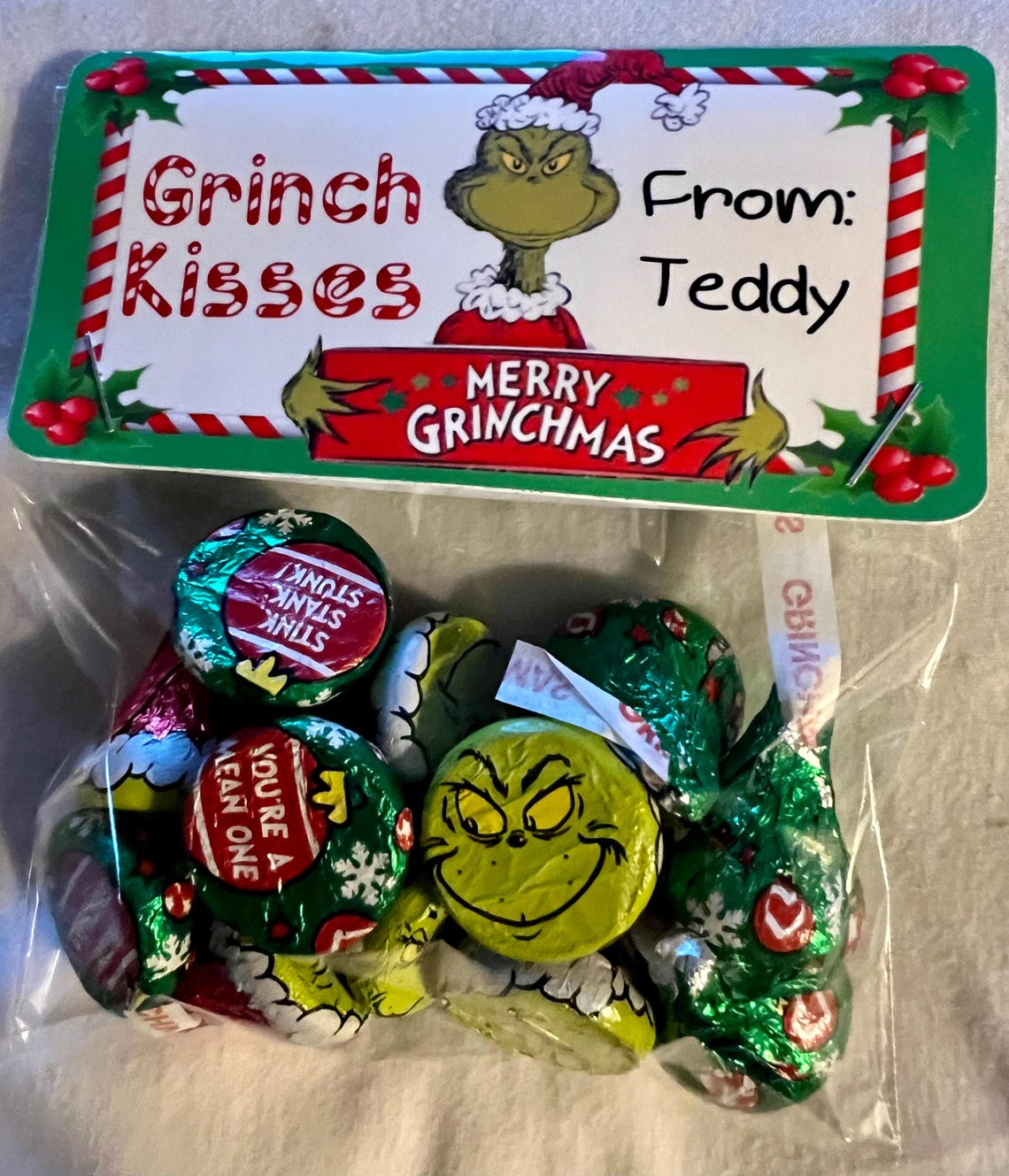 Grinch Kisses Chocolate Party Favors Christmas Candy Classroom Gift ...