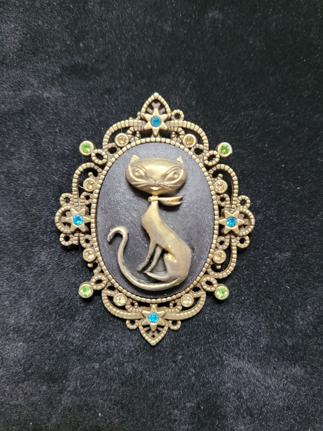 Jeweled Cat Cameo Pendant. Golden Vintage Cat Design With Black ...
