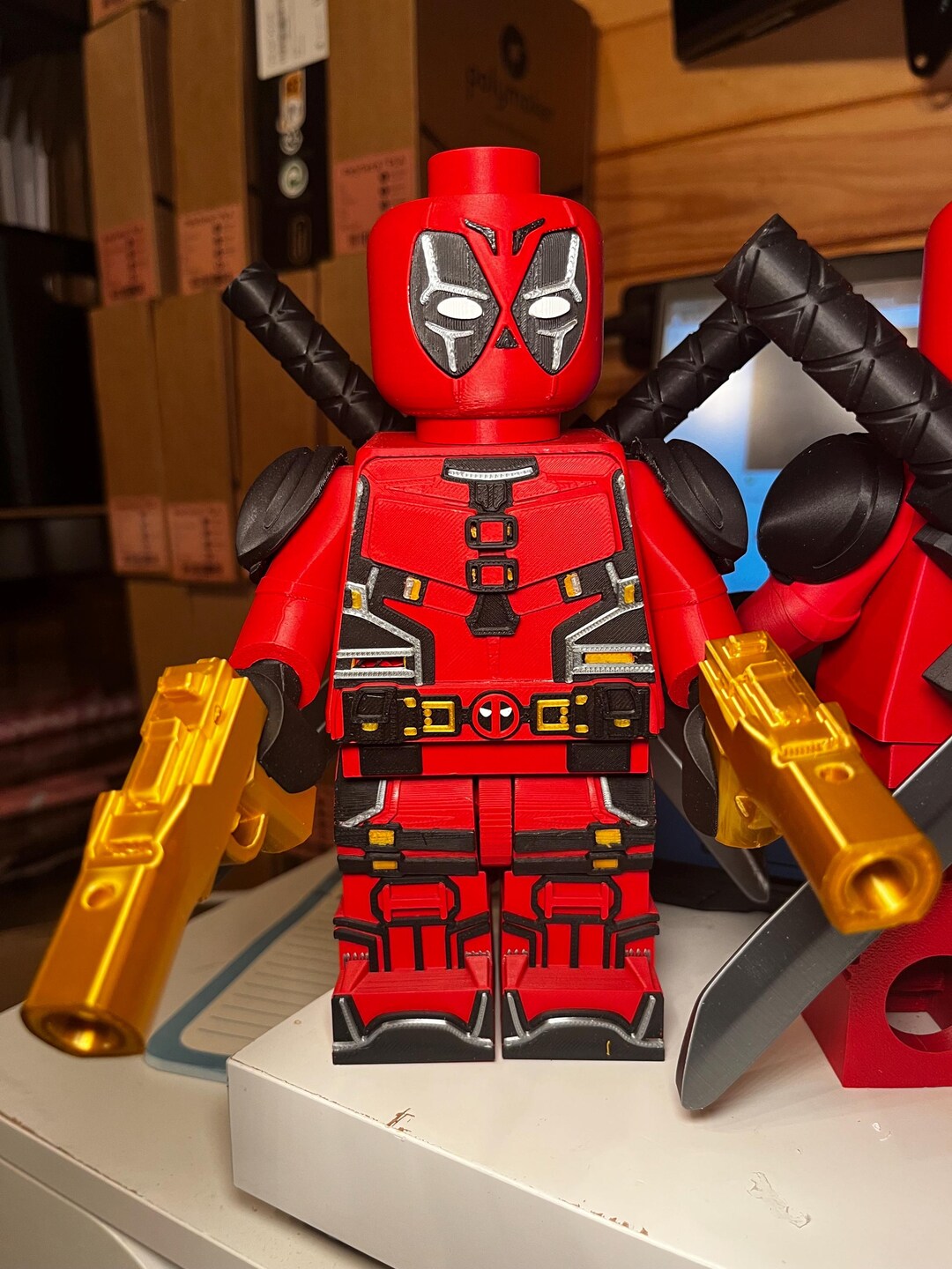 Deadpool Figurine Xl / 3d Printed High Quality / 21cm Tall / Brick ...