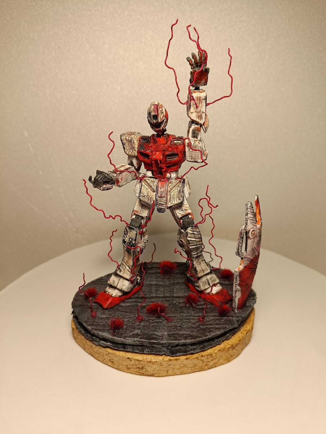 Diorama Gundam Geek Figurine - Etsy