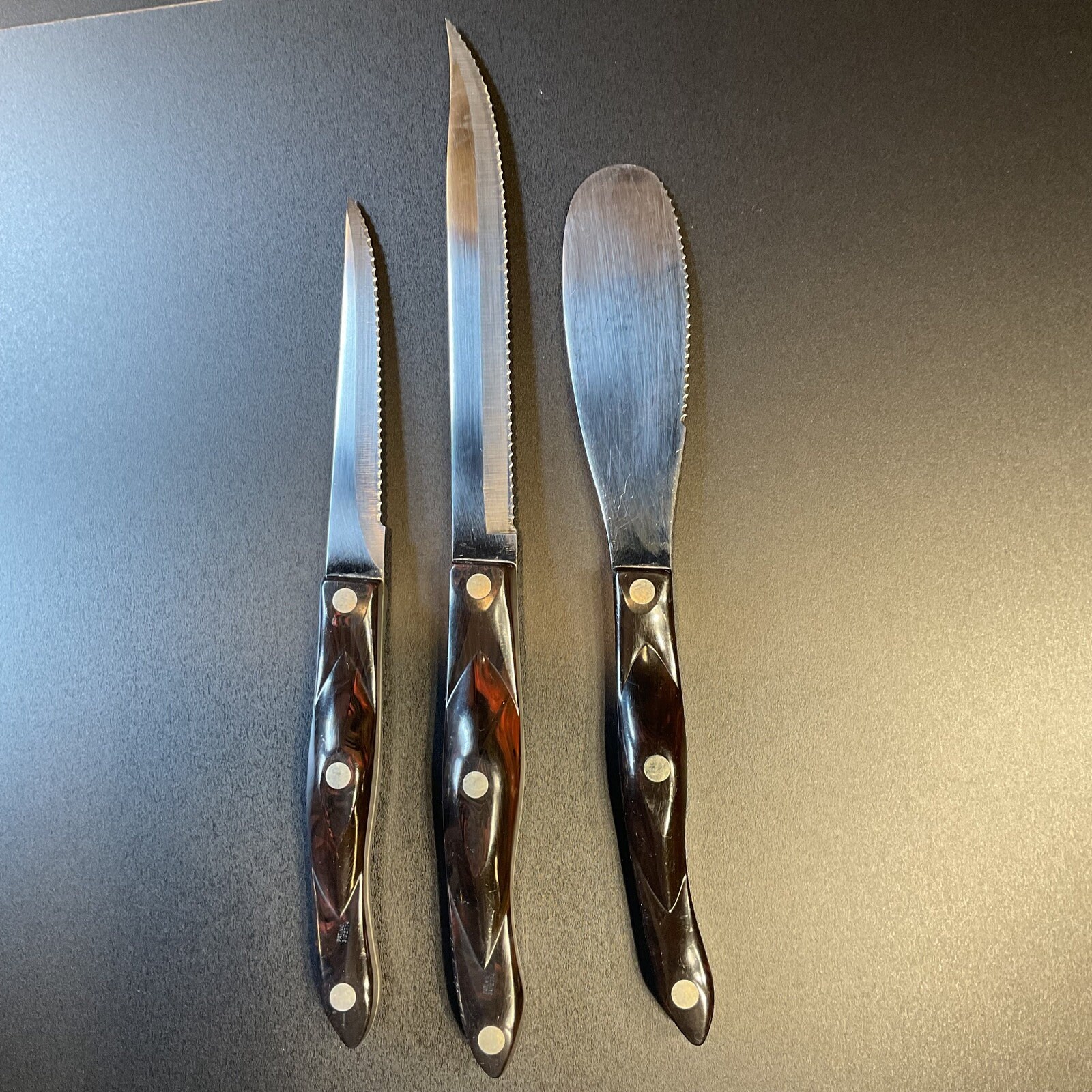 CUTCO Lot 1729 & 1721 Serrated Knives, and Spreader/knife Made in USA ...