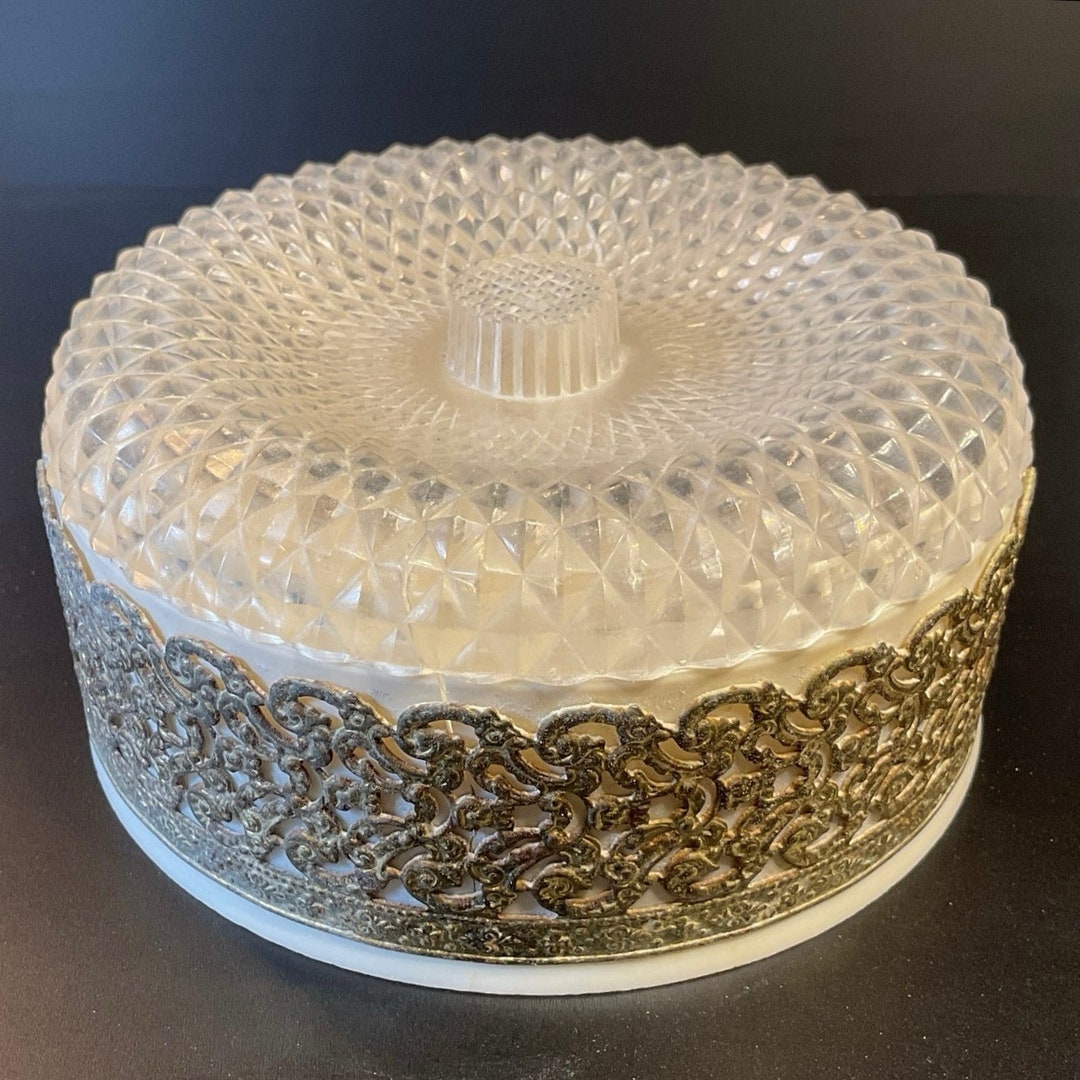 VTG Mon Boudoir Vanity Dusting Powder Crystal Cut Lucite Lid Gold ...