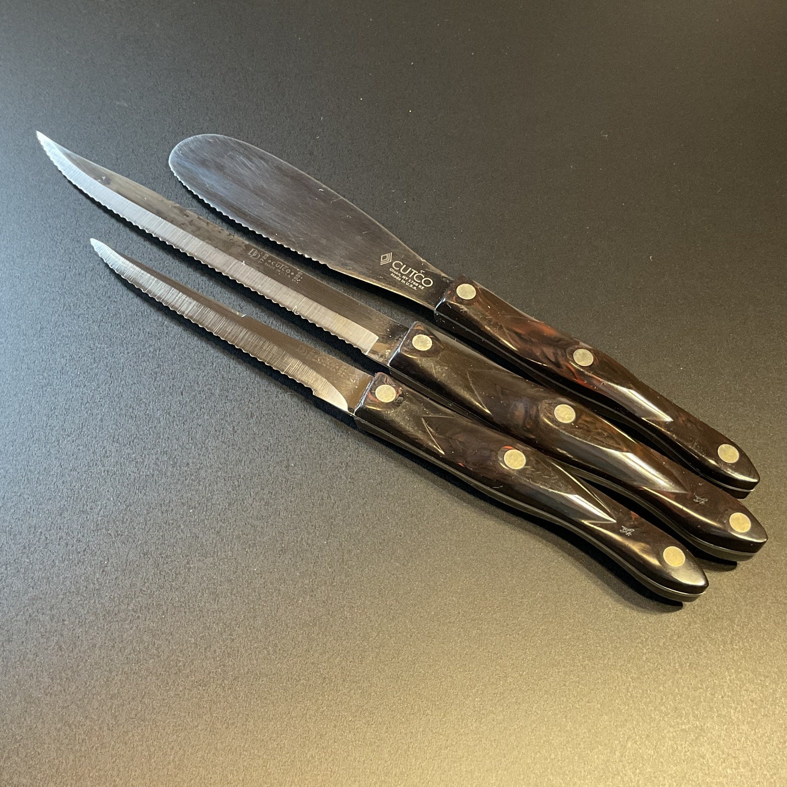 CUTCO Lot 1729 & 1721 Serrated Knives, and Spreader/knife Made in USA ...