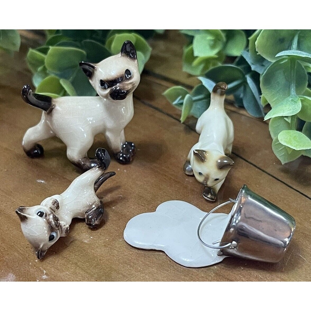 Hagen Renaker Siamese Cat, 2 Kittens & Spilled Milk 4 Pieces Mini ...