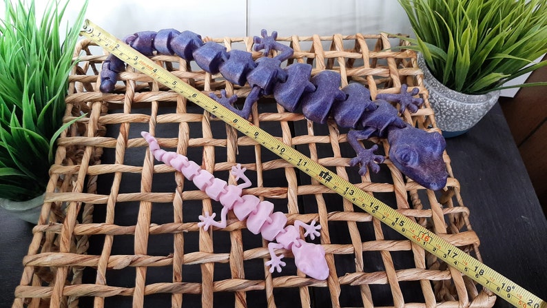 Giant Articulated Lizards, Mini Flexi Geckos / Fidget Toys - Etsy