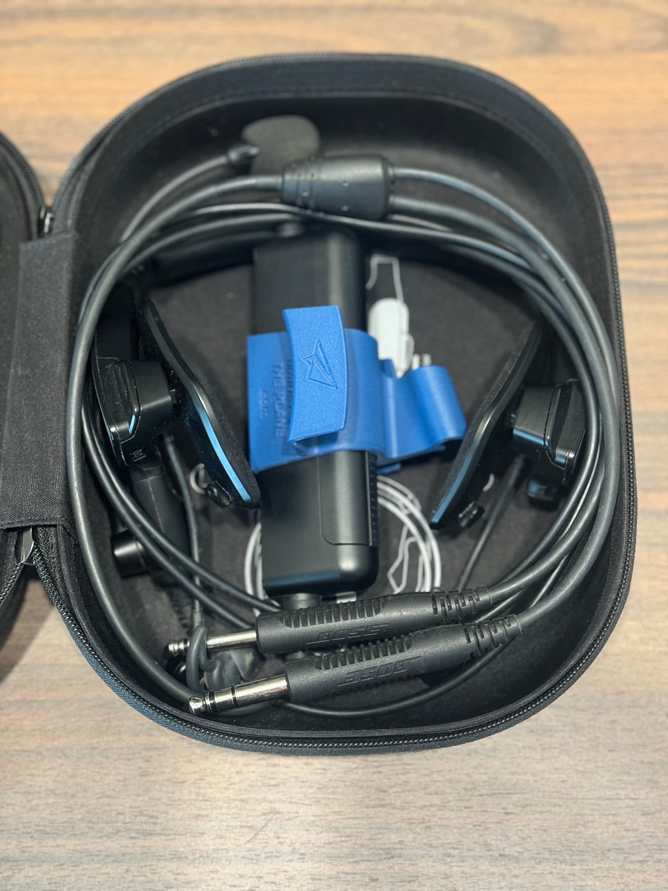 Boeing 737 Bose Proflight 2 Battery Pack/headset Holder With Cable ...