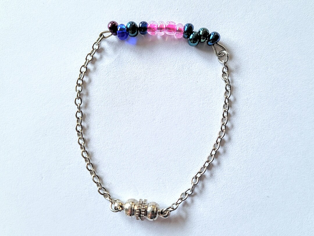 Magnetic Clasp Eye Pin Bracelet SMALL | Pink | Holographic Green & Blue ...