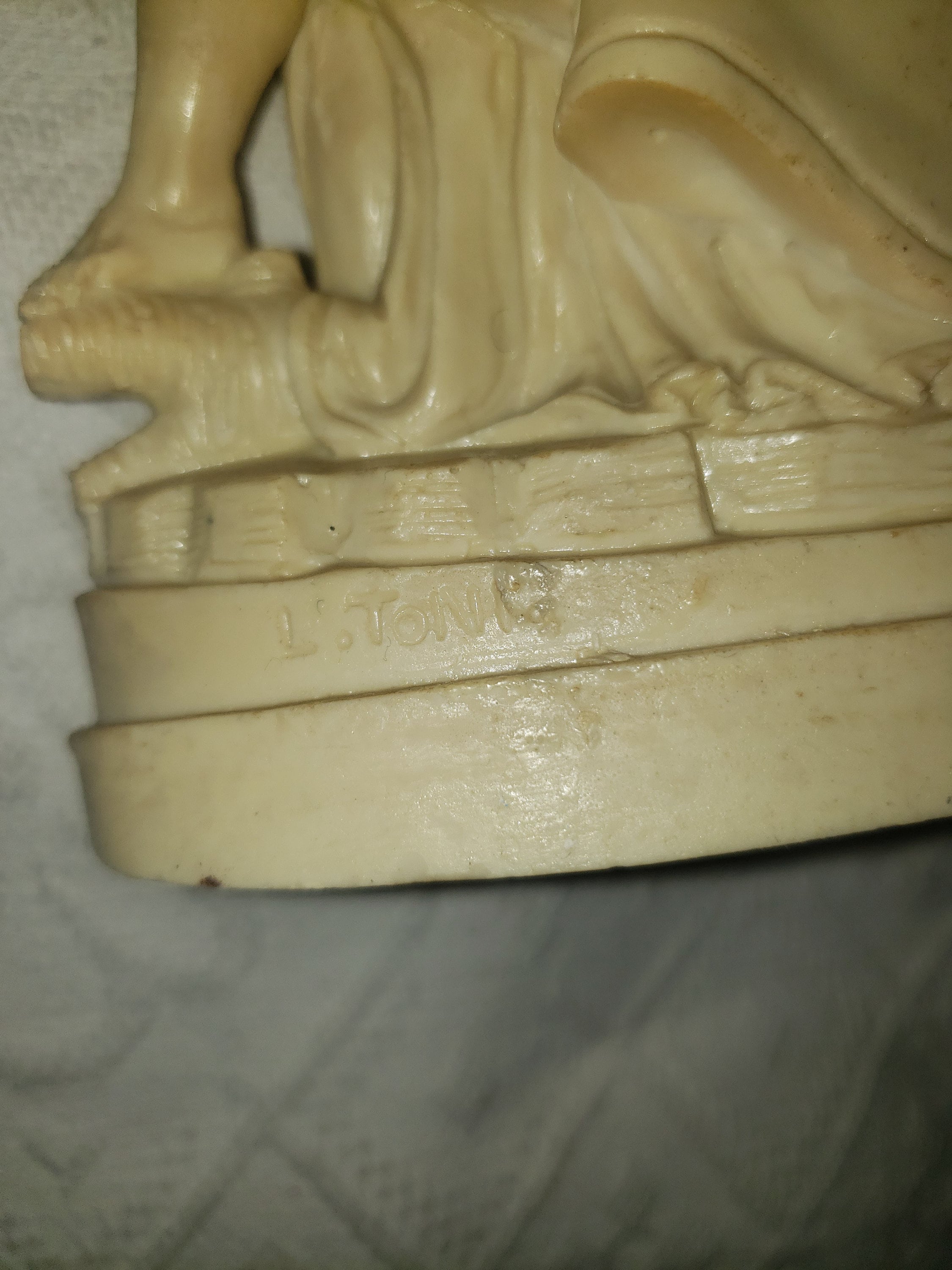 Statue of La Pietà by Michelangelo in Original Alabaster Signed L. TONI ...
