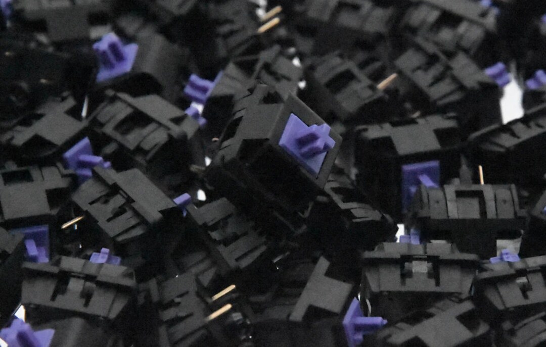 Hand-lubed and Filmed Vertex V1 Linear Switches, Keyboard Switches ...