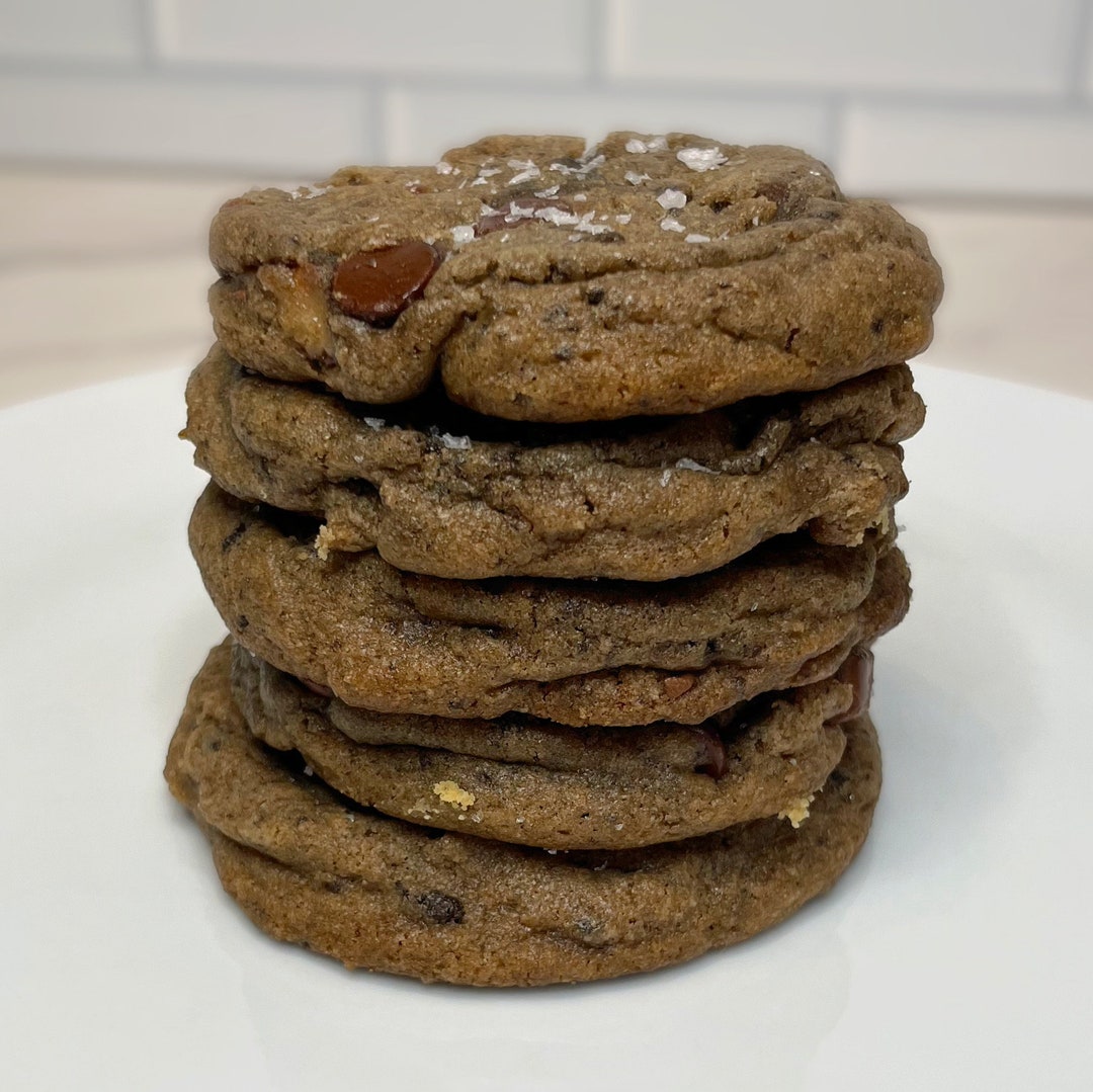 Browned Butter Toffee Oreo Chocolate Chip Cookie (12 Cookies) - Etsy