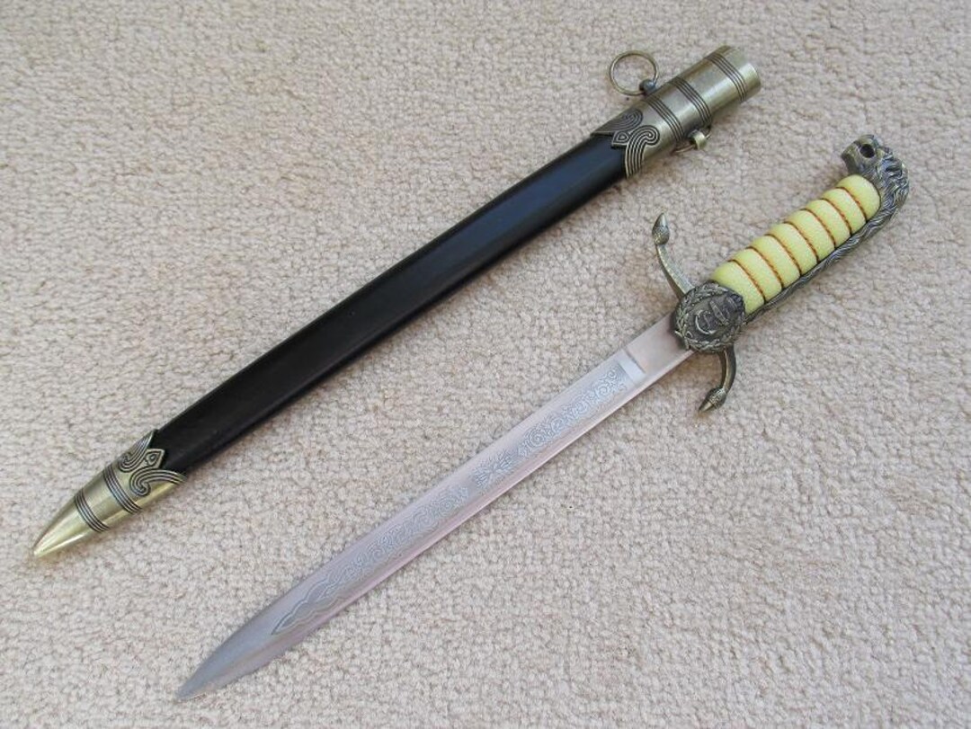 S0051 Brass Version Whetstone Lion Head British Royal Navy Dagger Sword ...