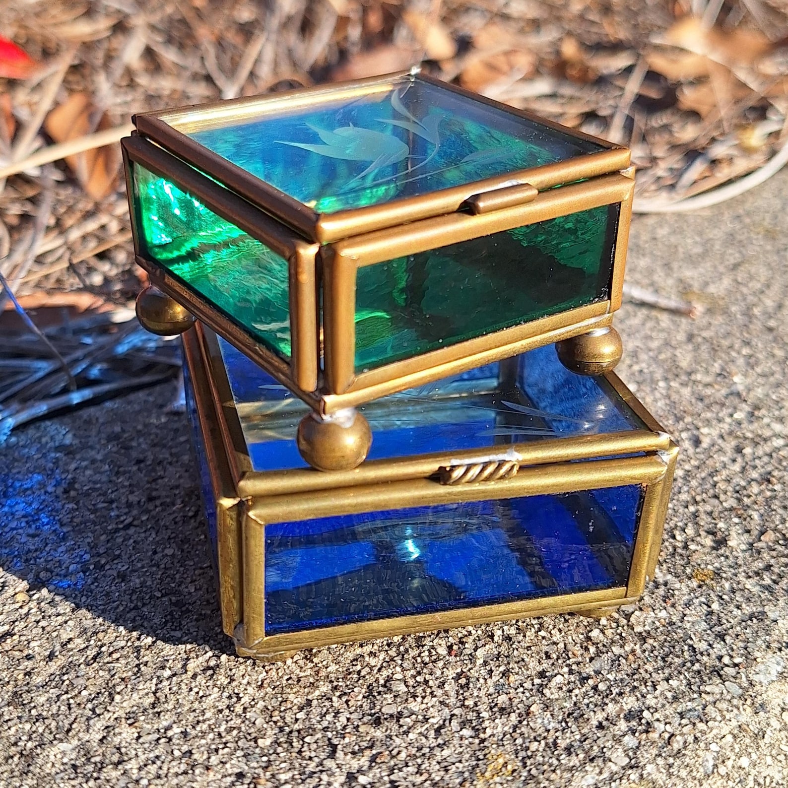 Blue Glass Box Etched Bird Glass and Brass Trinket Boxes Jewelry Bird ...