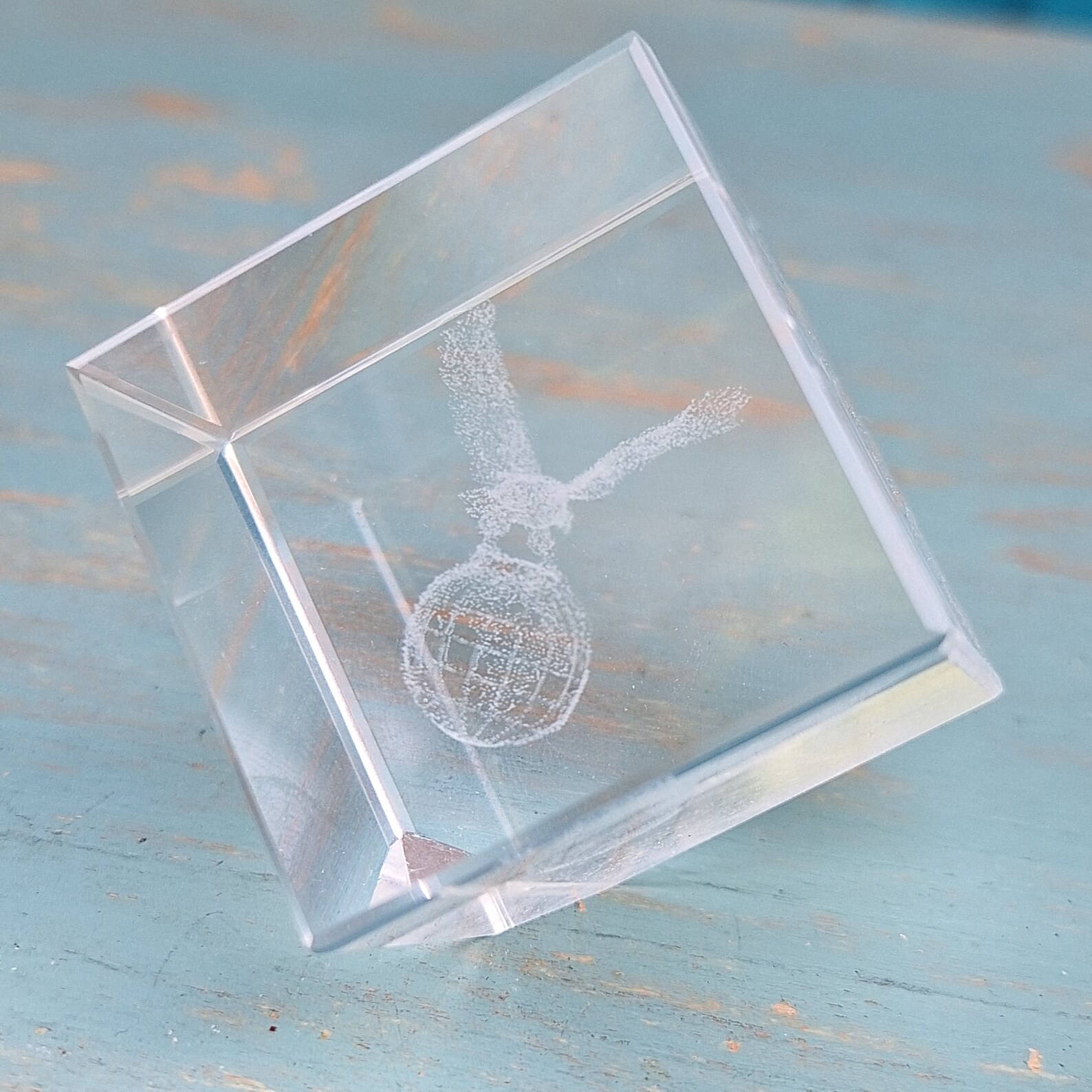 Crystal Cube 3D Laser Etched Glass Eagle Mini Miniature Collectible ...