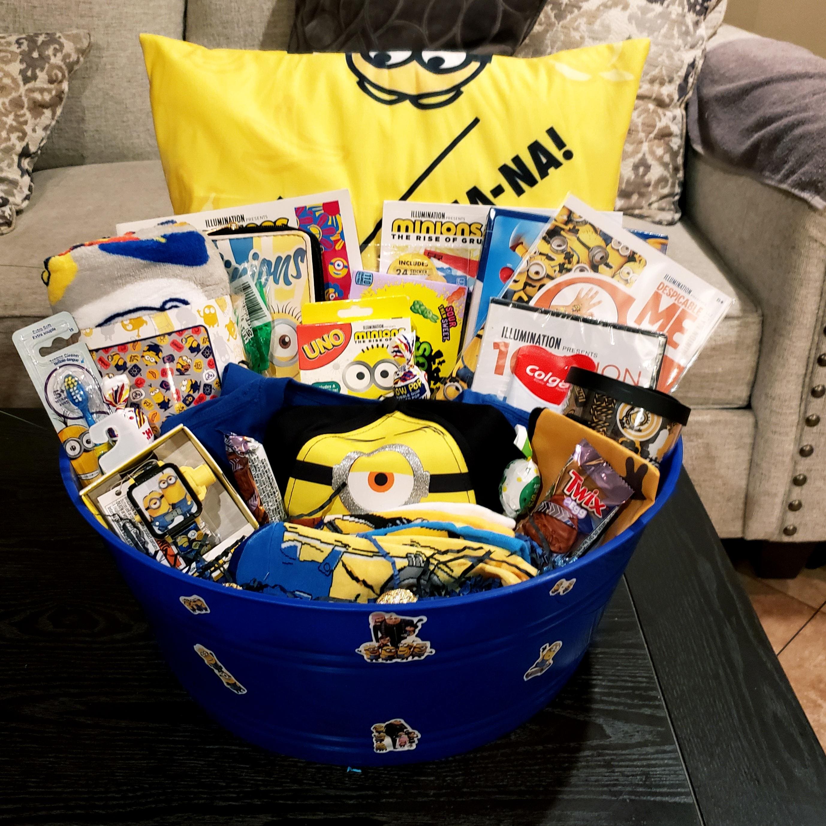 Minions Basket - Etsy