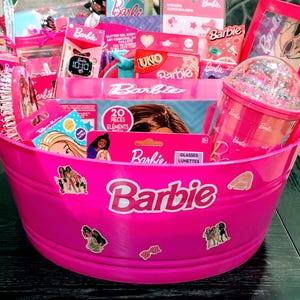 Barbie Gift Basket – Styling Head, Activity Set, Clothes & Accessories ...