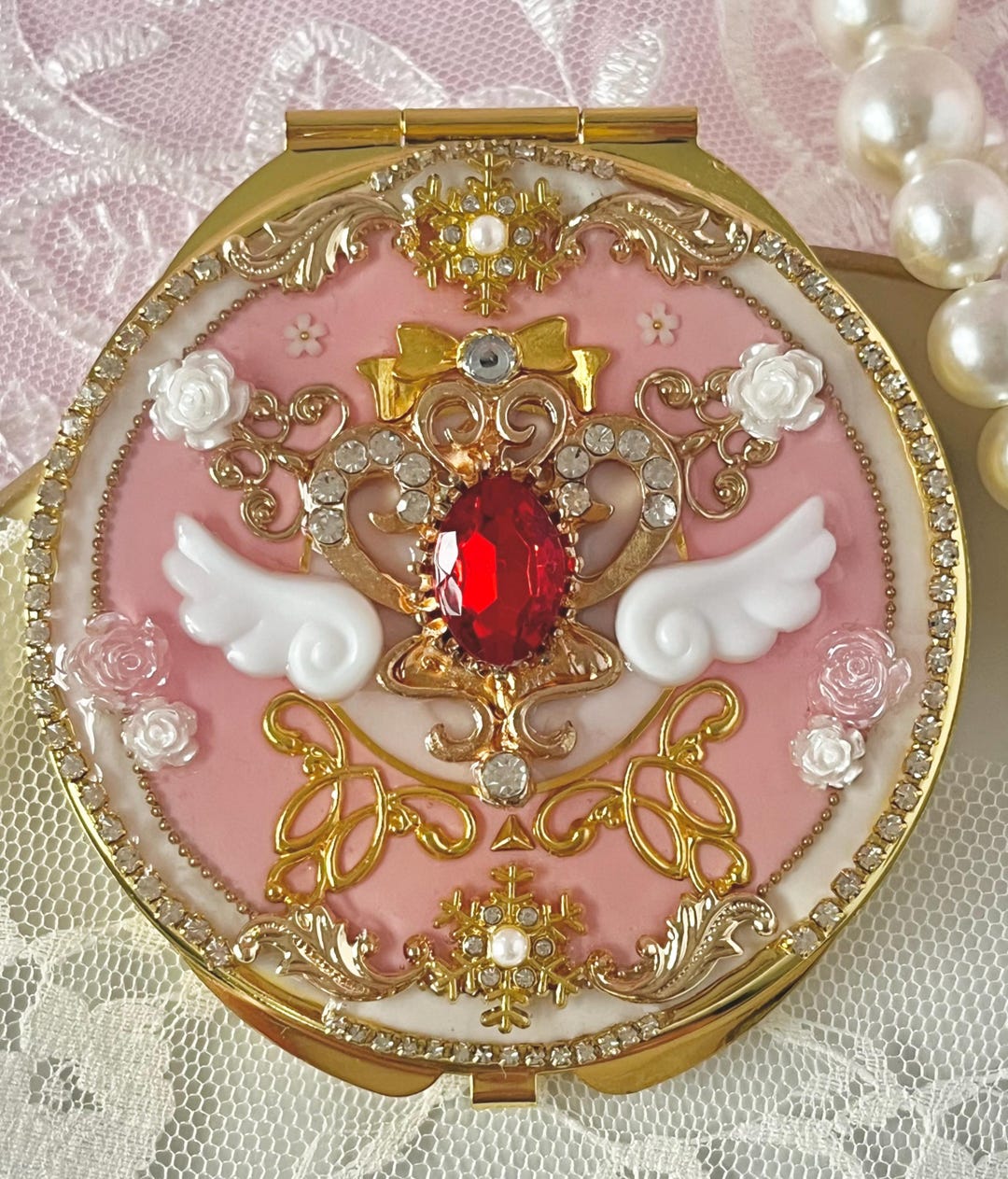 Step Into a World of Magic Stunning Transfotmation Compact Mirror ...