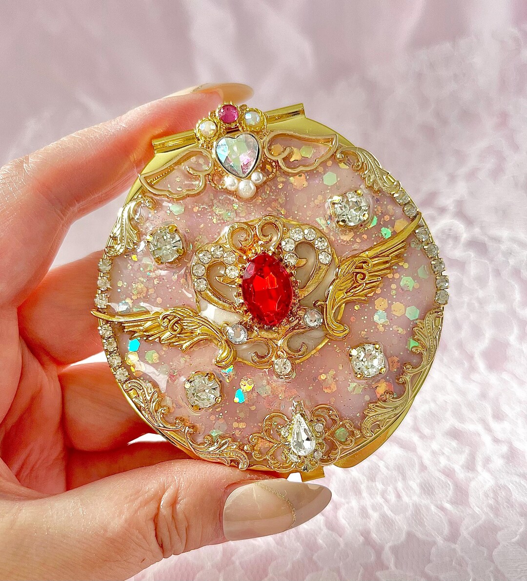 Shining Magic in Your Hands! Magical Girl Trancsformation Compactmirror ...
