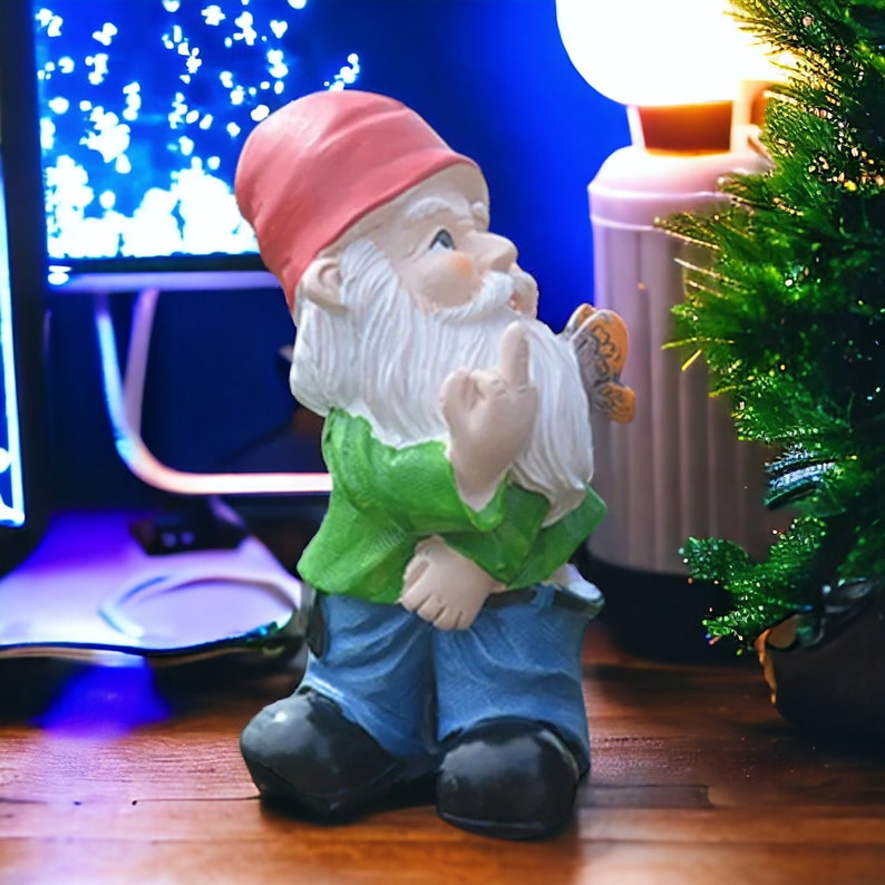 Peeing Gnome, Drunk Garden Gnome, Drunk Gnome, Funny Garden Gnome, Rude ...