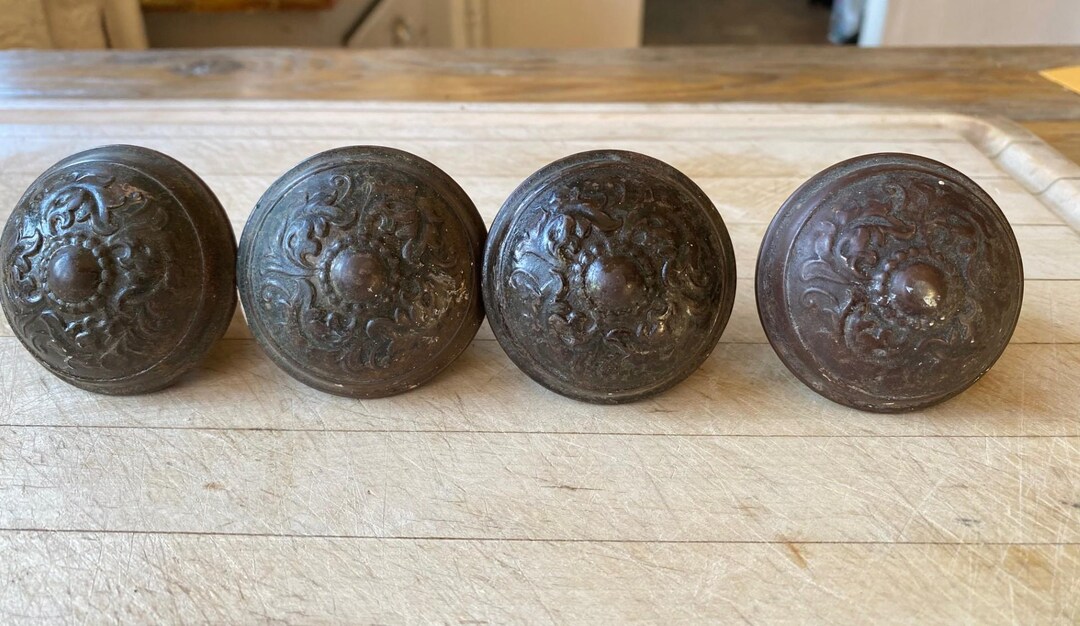 A Set of 4 Ornate Vintage Antique Door Knobs - Etsy