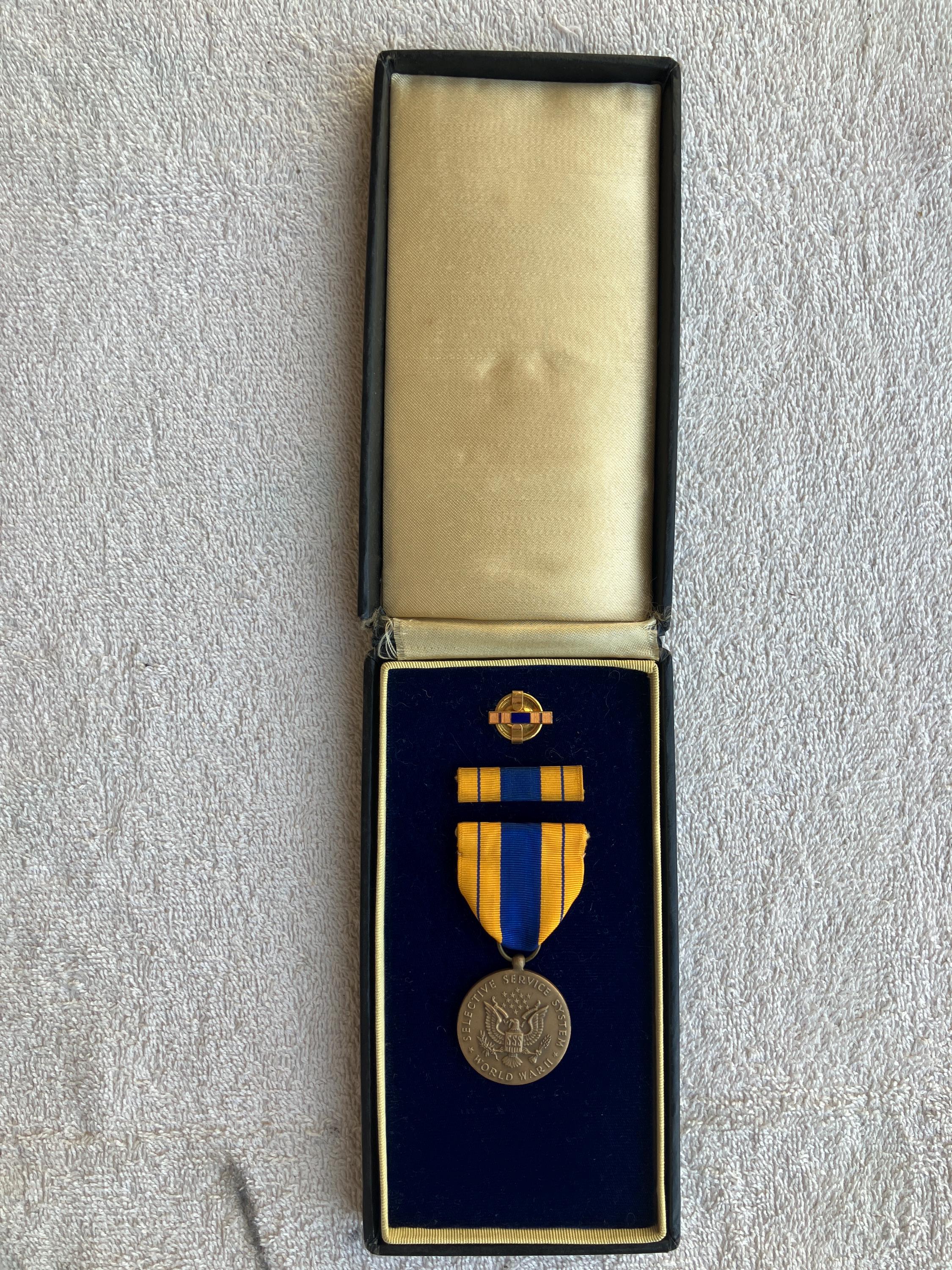 WW-2 SELECTIVE SERVICE Medal - Etsy