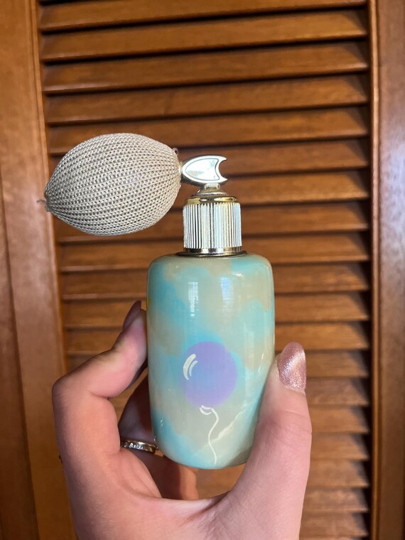 Vintage Genuine Alabaster Perfume Bottle with Puffer/… - Gem