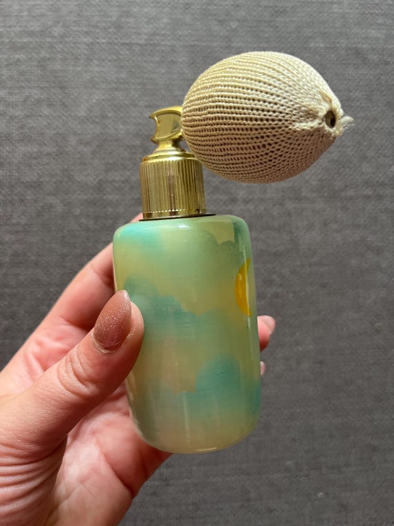 Vintage Genuine Alabaster Perfume Bottle with Puffer/… - Gem