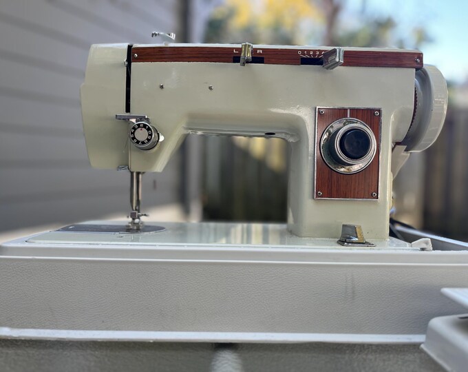 Vintage Sewing Machine, Sewing Machine in Box, Sewing Machine With ...