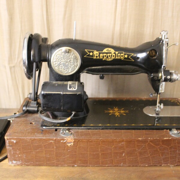 Vintage Sewing Machine - Etsy