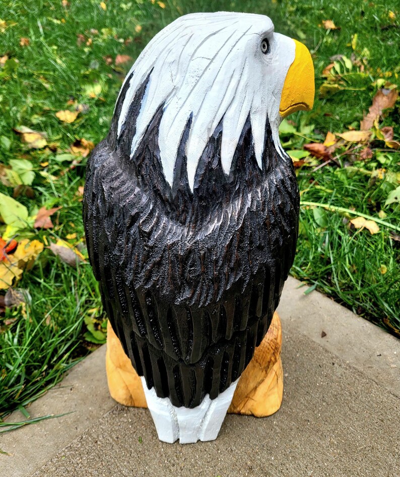 Unique Wood Bald Eagle Chainsaw Carving Outdoor Bird Sculpture ...