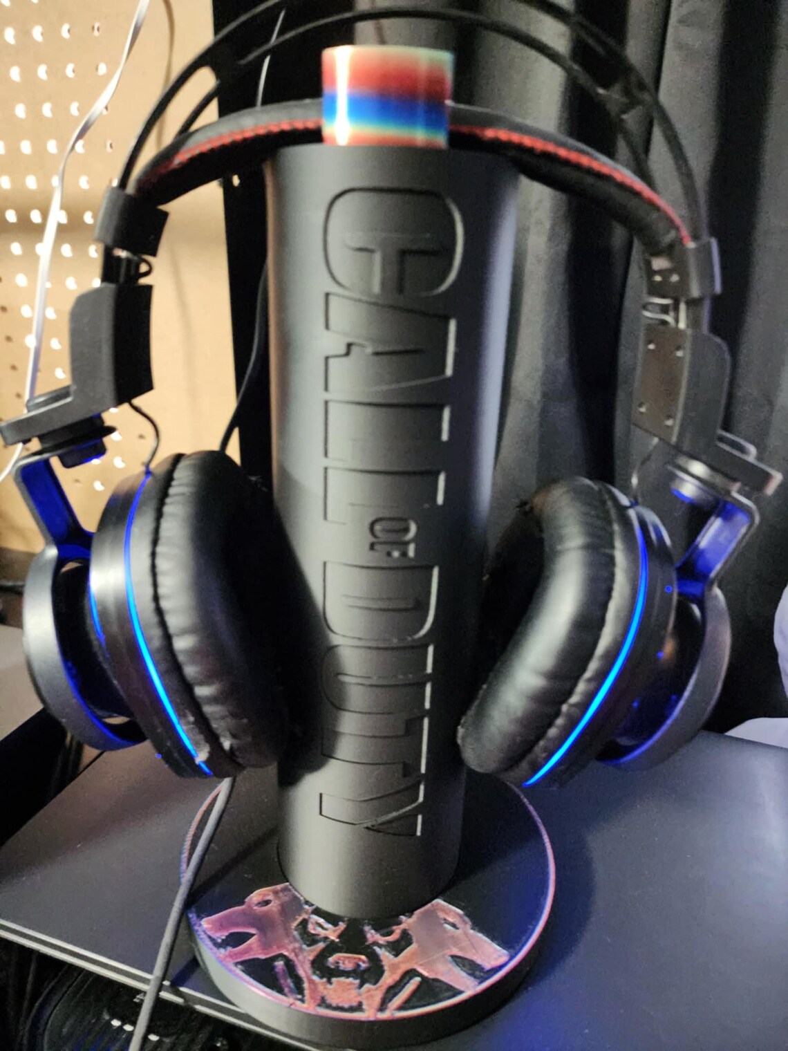 3D Printed Cod 6 Inspired Headphone Stand – the Ultimate Gamer's ...