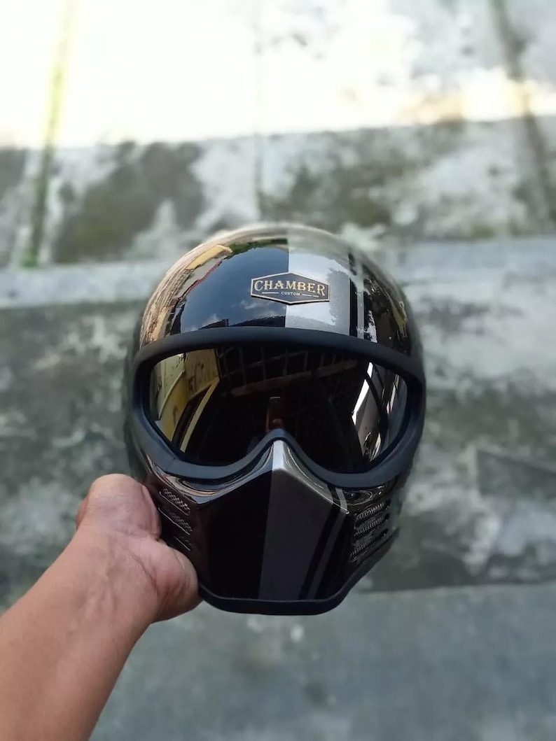 Custom Motorcycle Cafe Racer Helmet: MT ZERO Silver Lines - Etsy UK
