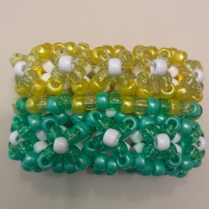 Rotating Kandi Cuffs :) - Etsy