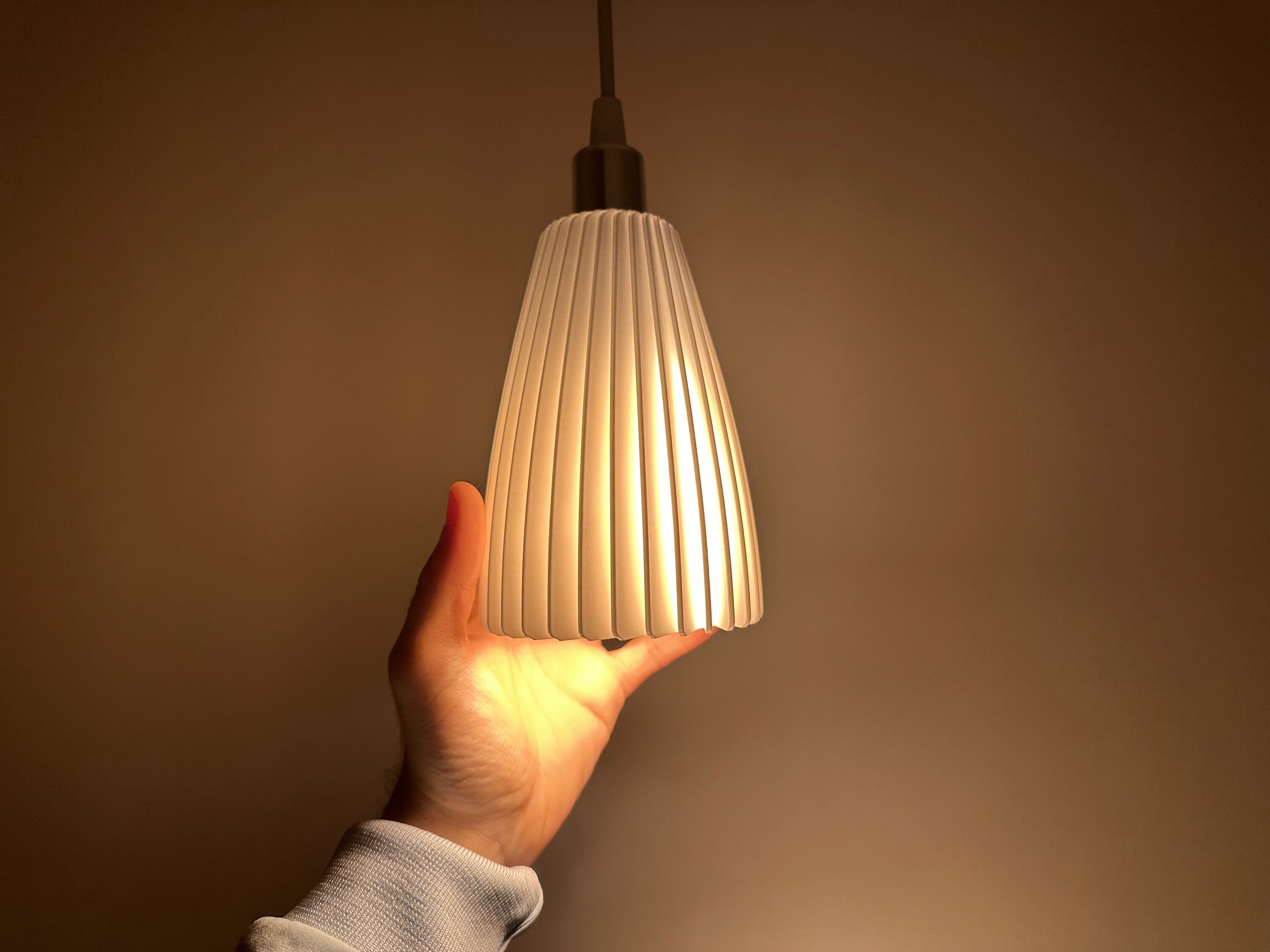 Small Minimalist Wavy Pendant Light Handmade Wavy Origami Pendant Light ...