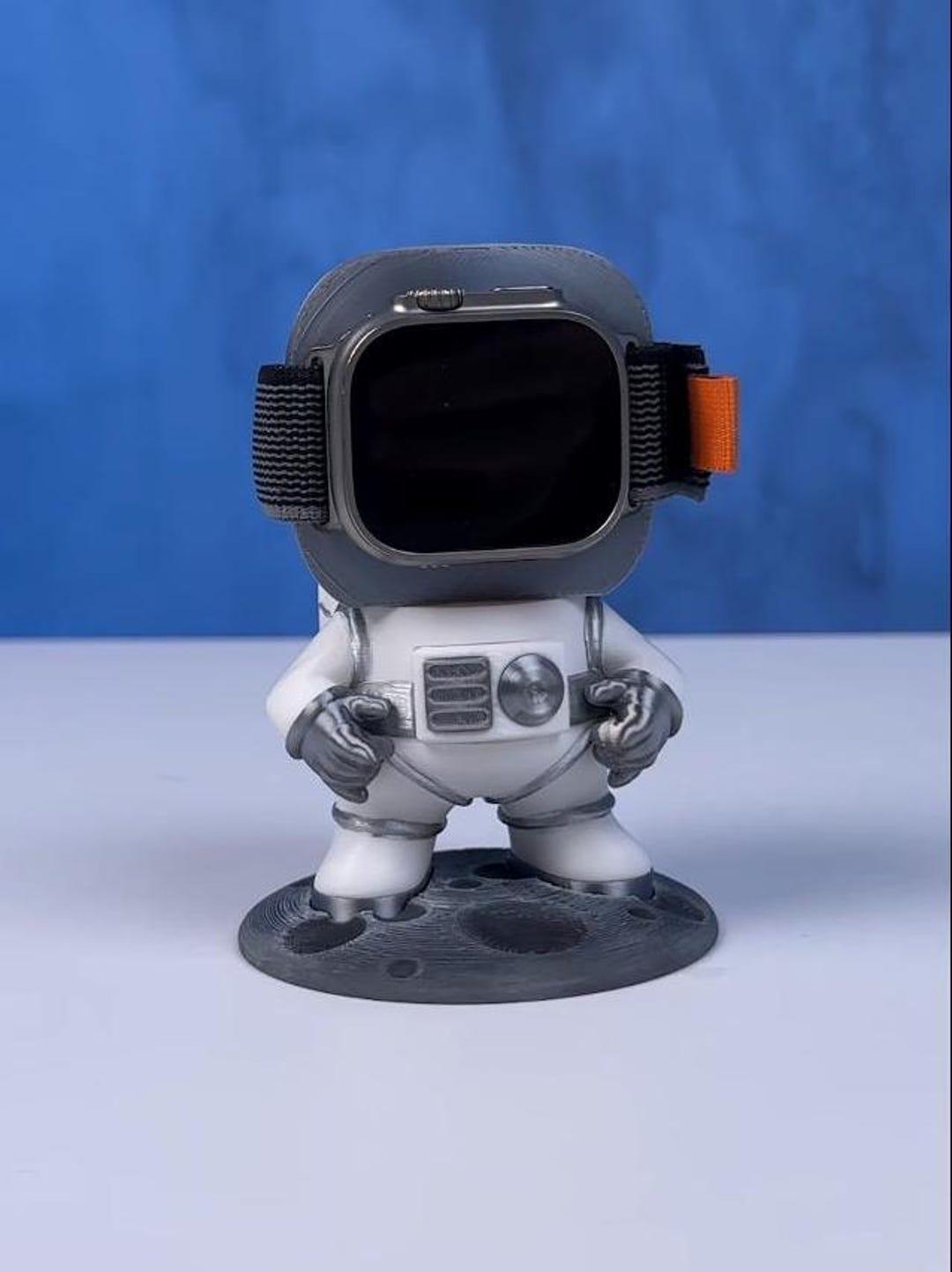 Moonwalker Apple Watch Charging Dock – Space-inspired Stand With ...