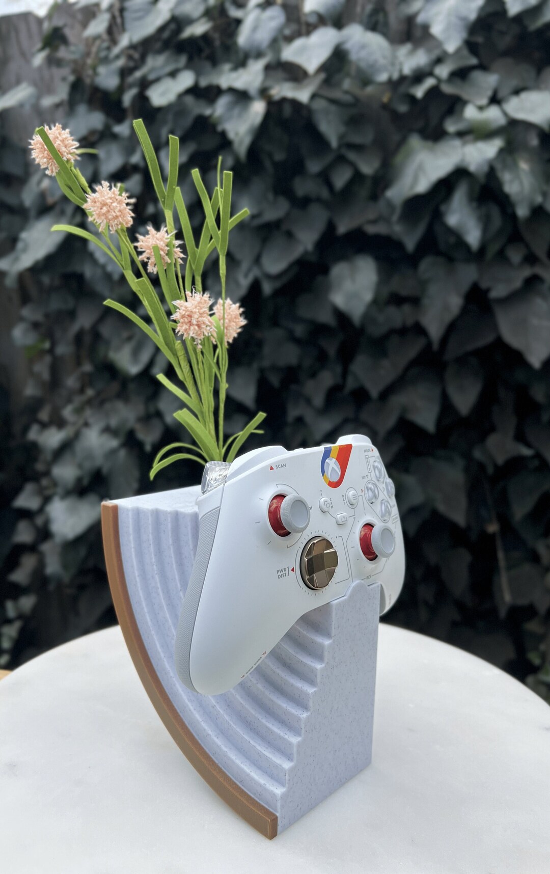 Modern Moon Controller Stand Modern Game Controller Stand & Holder XBOX ...