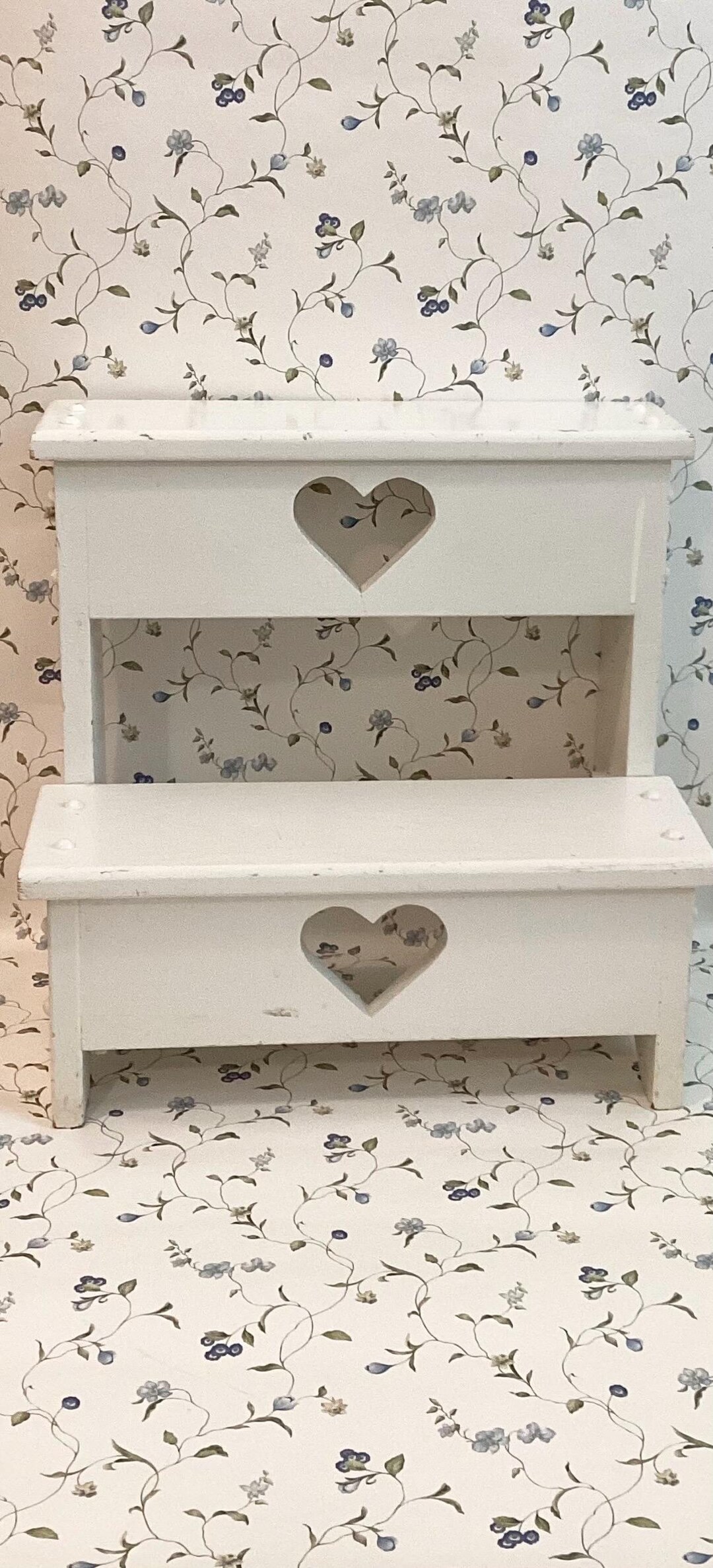 Vintage White Heart Cutout Wooden Step Stool Country Farmhouse Style ...