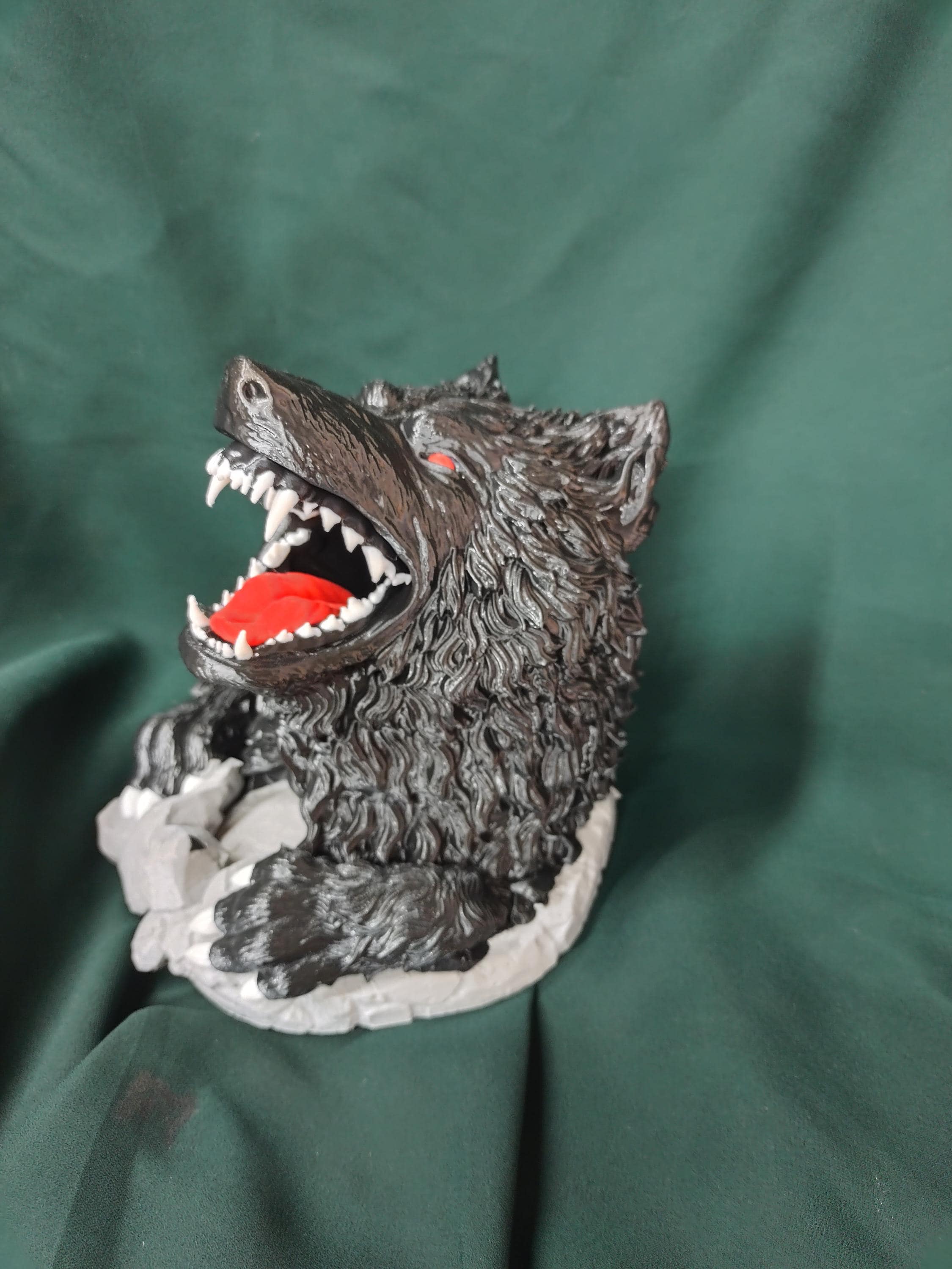 Wolf Dice Tower - Dice Roller - Wolf Bane - Etsy