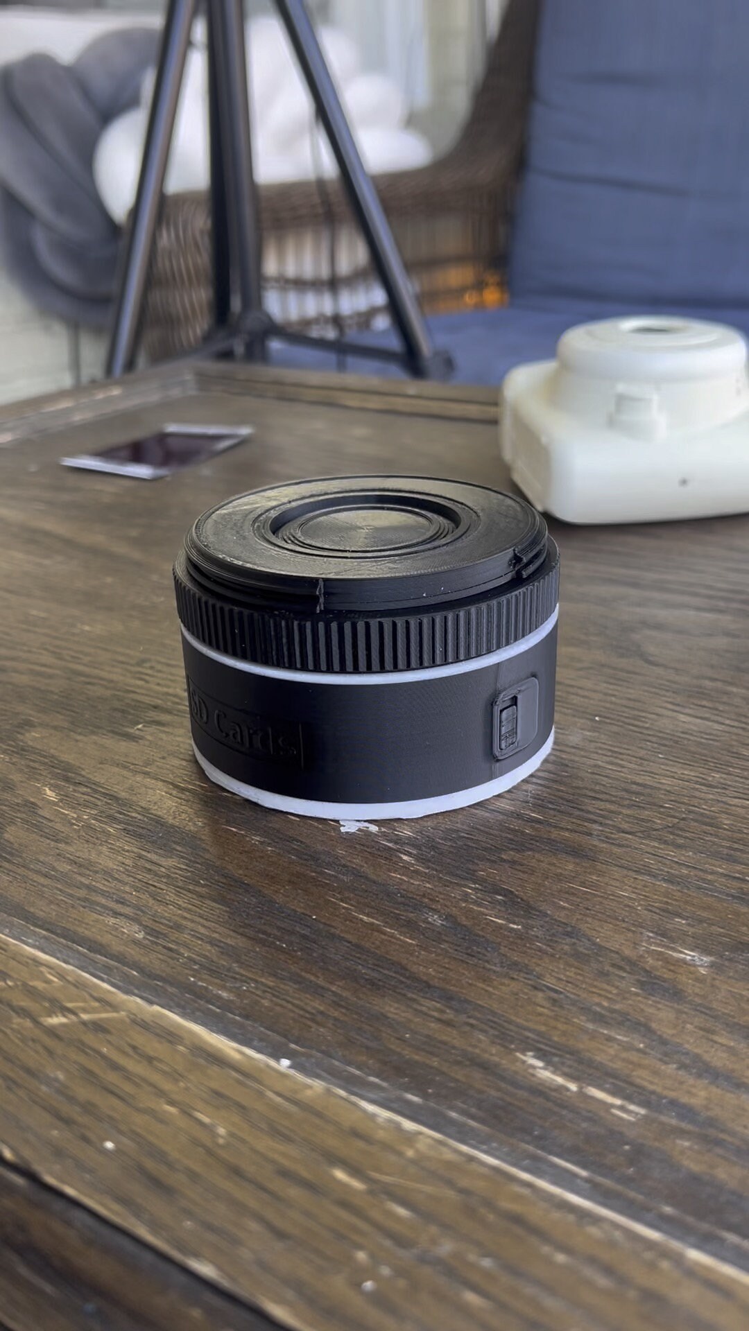 Spinning SD Card Holder Camera Lens SD Card Case Holds 10 SD Cards and ...