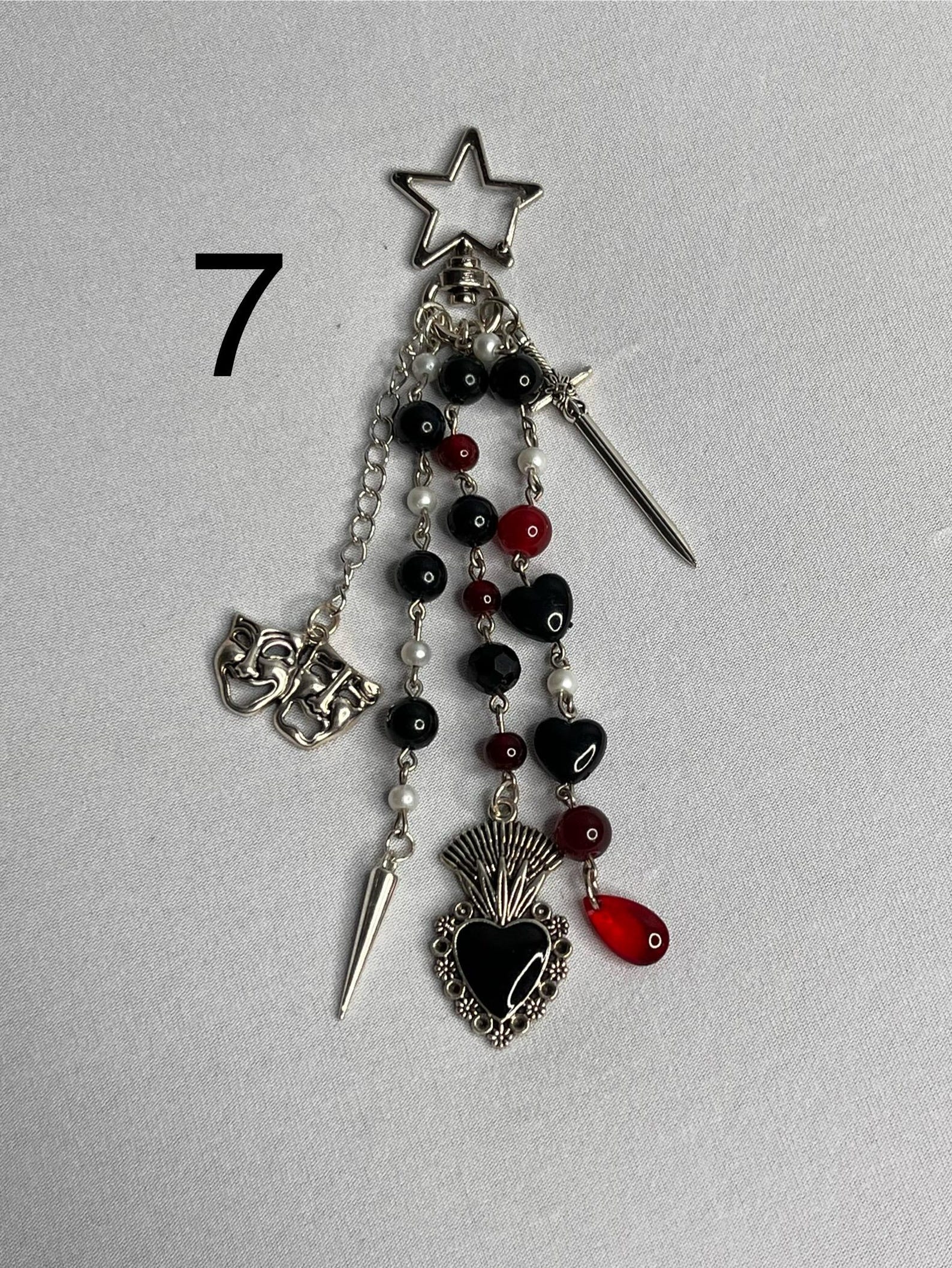 Sacred Heart Gothic Keychains - Etsy