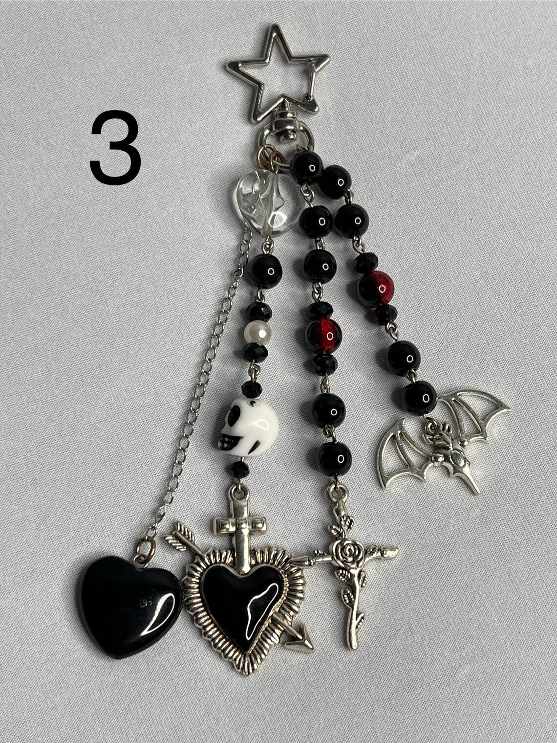 Sacred Heart Gothic Keychains - Etsy