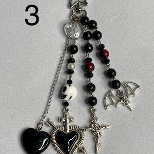 Sacred Heart Gothic Keychains - Etsy