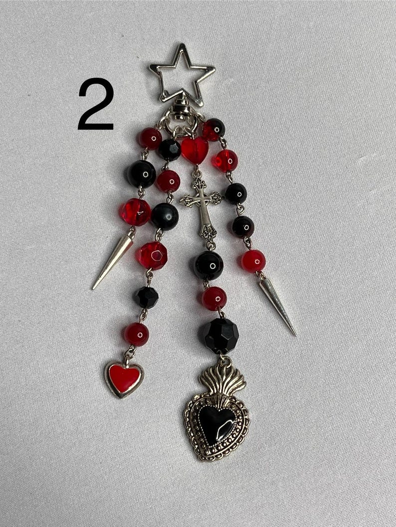 Sacred Heart Gothic Keychains - Etsy