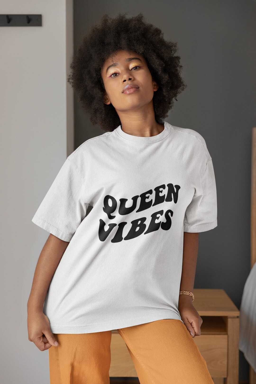 Queen Vibes SVG & PNG Set - Etsy