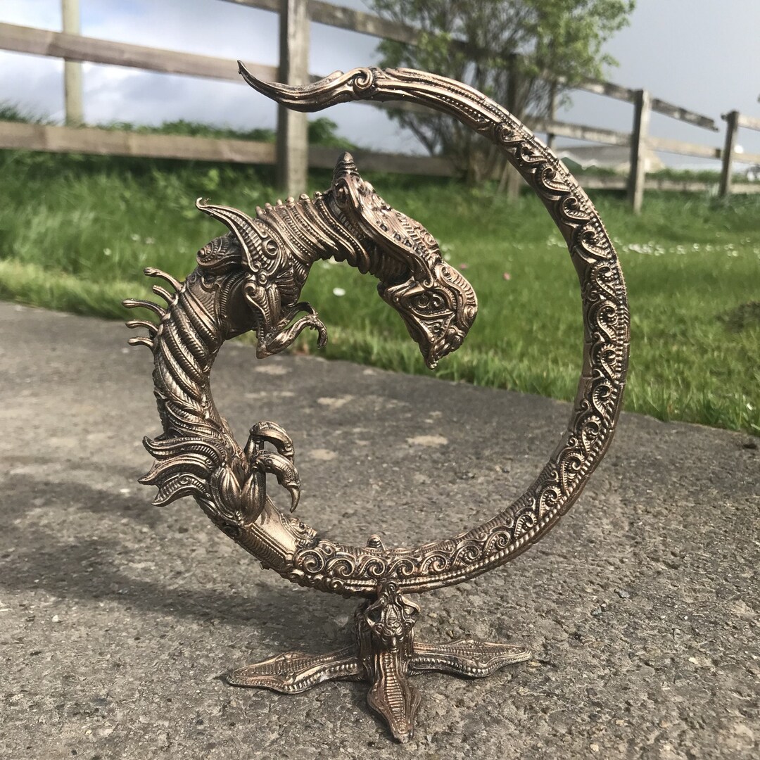 Aliens Prop Xenomorph Alien Artifact Handmade Resin Statue HR Giger ...