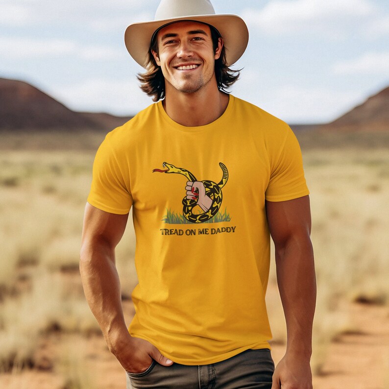 Tread on Me Daddy, Don't Tread on Me Joke Father's Day T-shirt, Funny ...
